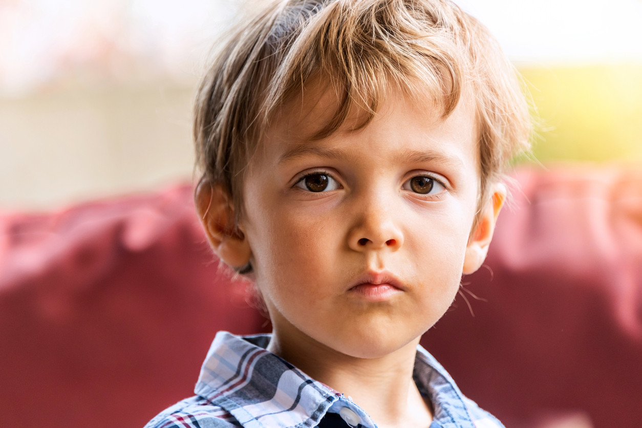 Un niño alcanza el nivel de consciencia suficiente para entender que ... Un niño alcanza el nivel de consciencia suficiente para entender que ...