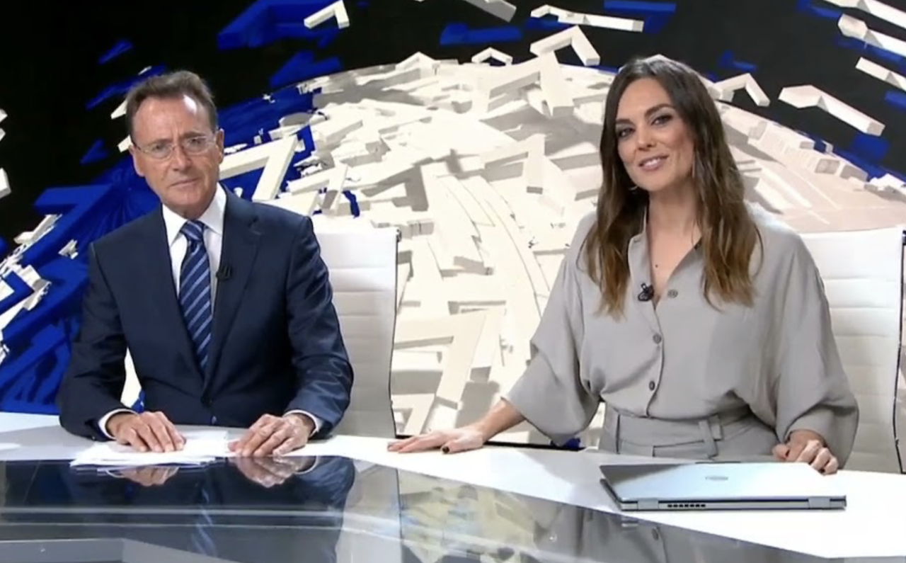 Antena 3 Noticias arranca su informativo diciendo que tiene veinte ...